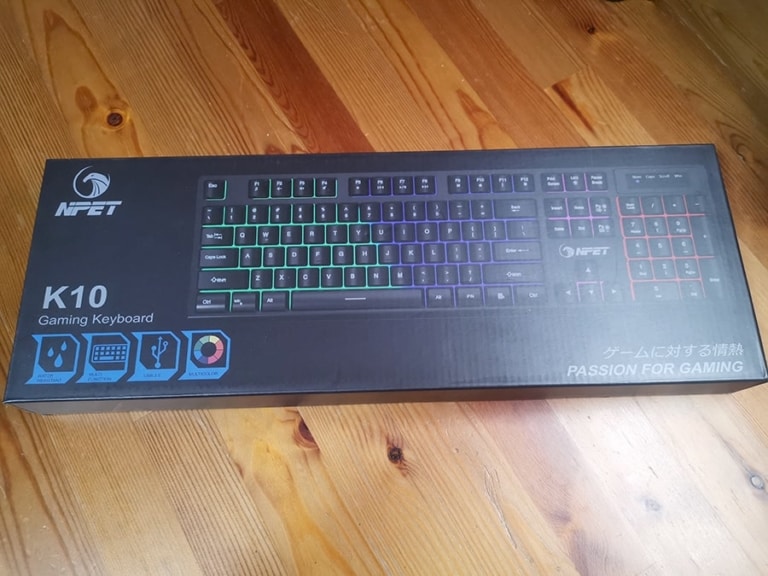 【NPET K10 レビュー】安くても機能バッチリ！綺麗に光るゲーミングキーボード。 | ガジェビーム