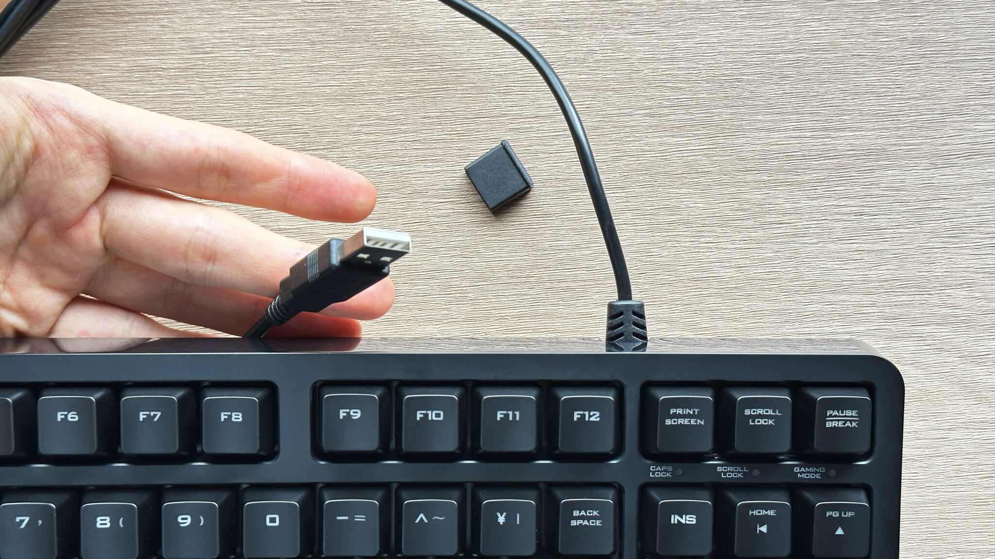 【エレコム ECTK-G01UKBK レビュー】価格破壊だ！茶軸を安く楽しめるゲーミングキーボード。 | ガジェビーム