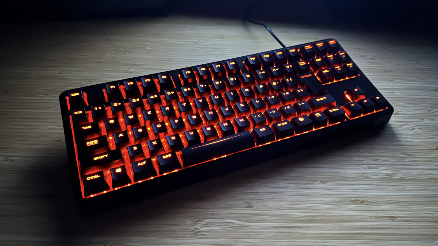 【エレコム ECTK-G01UKBK レビュー】価格破壊だ！茶軸を安く楽しめるゲーミングキーボード。 | ガジェビーム